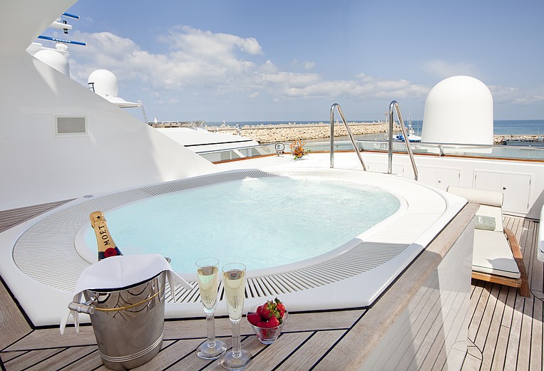 Yacht ECLIPSE, Feadship | CHARTERWORLD Luxury Superyacht Charters